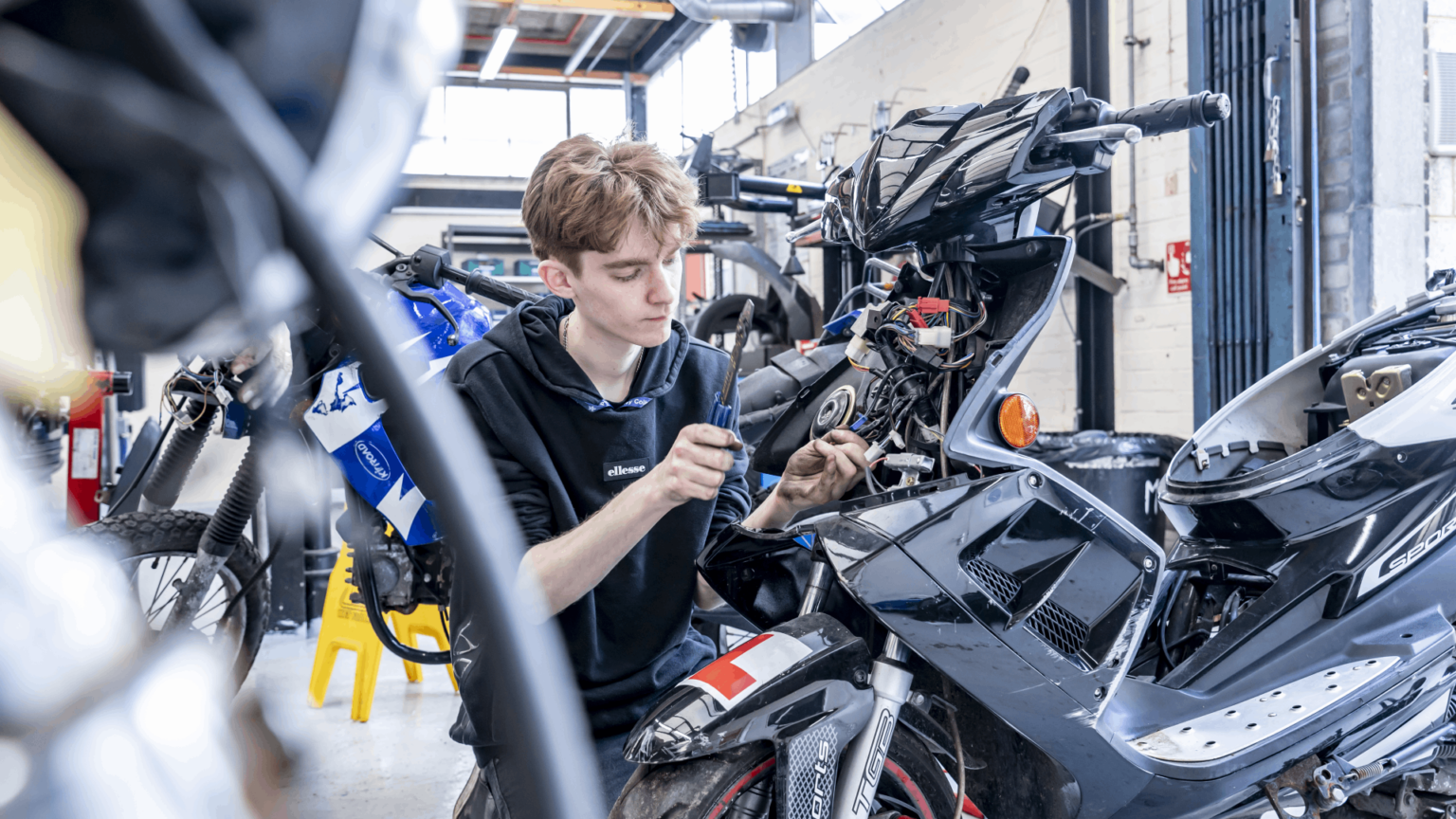 Motor Vehicle | Crawley College